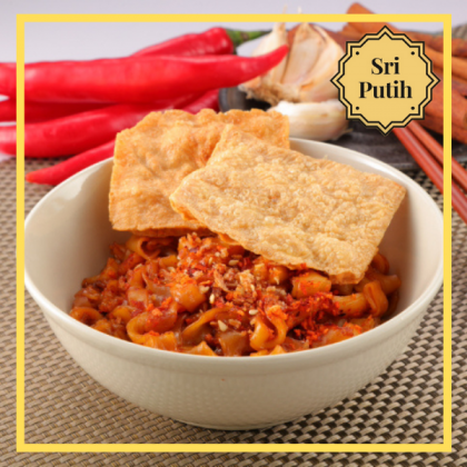 Fried rice noodle with fried fuchuk